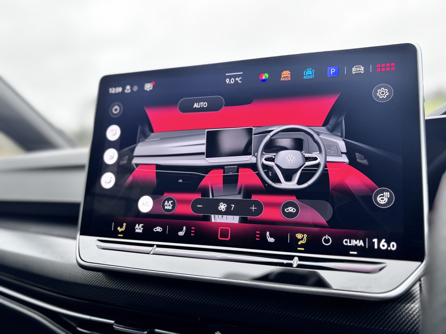 2025 74 VOLKSWAGEN GOLF 2.0 TDI R-Line